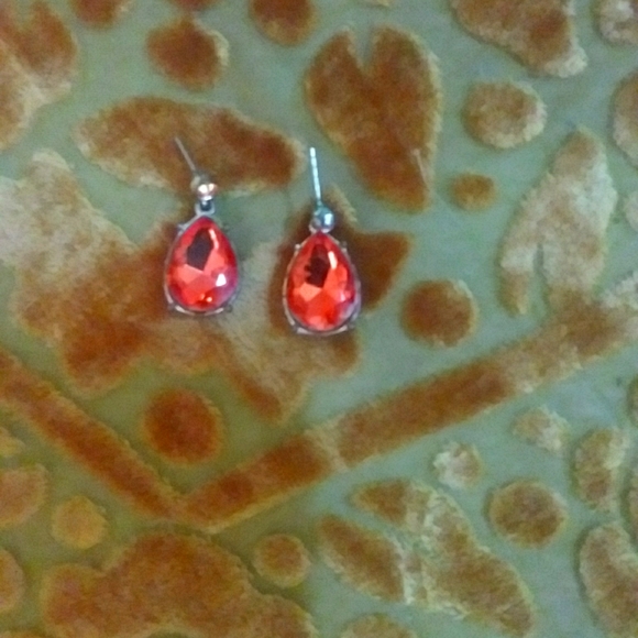 Jewelry | Pretty Pear Shaped Pierced Earrings In A Peach Color Set In ...